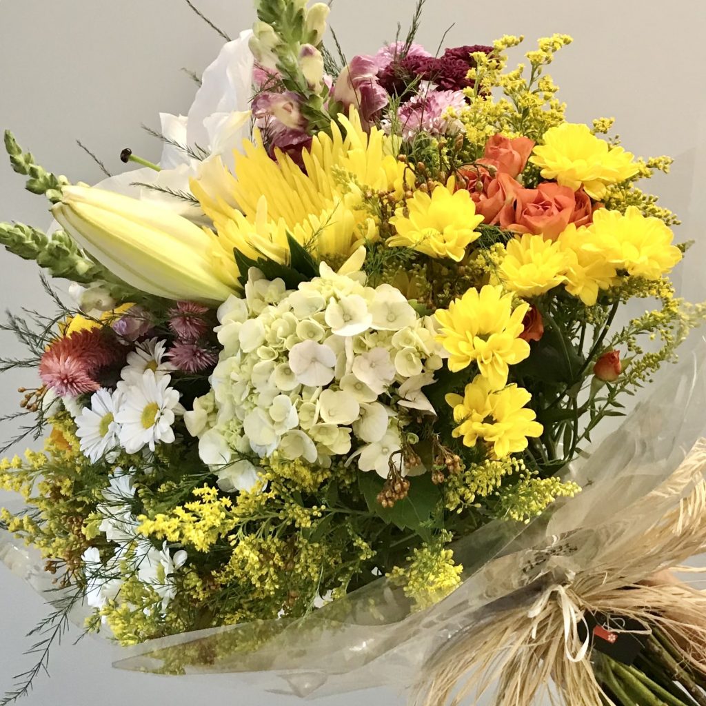 bouquet mix de flores e cores diversas GG - tsuji flores